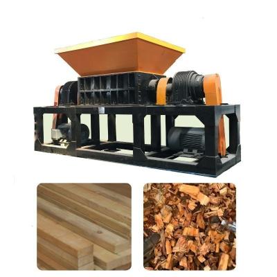 China 5500x2200x2600mm Twin Shaft Wood Shredder 90kW for Waste Furniture Pulverizing for sale