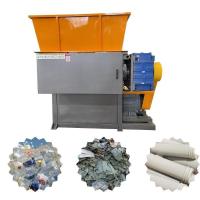 China Solid Blade Roll High Capacity Waste Plastic Bottle Shredding Single Shaft Hob Shredder for sale