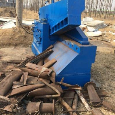 China Hydraulic Alligator Shear Recycle Machine 200T for Scrap Angle Iron Cutting 800mm Blade for sale