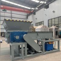 China Fully Automatic Single Shaft Shredder 600mm Shredding Width 18.5kW for Hard Plastics Wood for sale