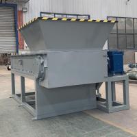 China Fully Automatic Single Shaft Shredder 600mm Shredding Width 18.5kW for Hard Plastics Wood for sale