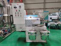China Automatic Cold Pressing Fish Oil Extraction Machine 800kg Gross Weight for Coconut Oil for sale