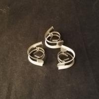 China Metal Random Packing Intalox Saddle Ring 25mm 38mm 50mm 76mm for sale