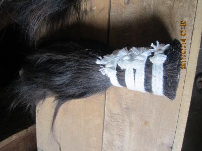 China Natural Black  4-6 Inch Single Drawn Horse Mane And Tail For Pen for sale
