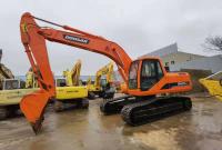 China Internal Combustion Drive Used Doosan Excavator 1.0-1.5m3 Bucket Capacity for sale
