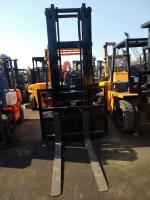 China 5T Used Diesel Forklift TCM FD50 Triple Mast With ISUZU Engine High Performance for sale