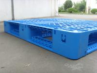China PP Stackable Warehouse heavy duty plastic pallet Four Way Forklift Entry Sustainability for sale