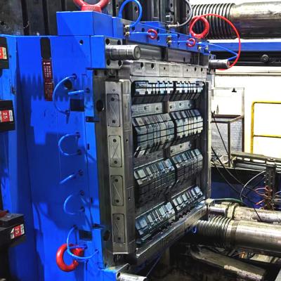 China Plastic Injection Molding Mould For Plastic Crate Production Line Injection Mould for sale