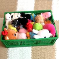 China Collapsible Plastic Storage Moving Box Stackable Internal Size 570*370*210mm for sale