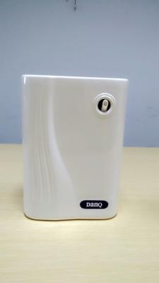 China Stand Alone Commercial Plastic Aromatherapy Oil Diffuser 4W 12V for sale