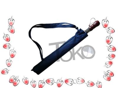 China Plastci Cap Folding Golf Umbrella , Mens Black Umbrella Wooden Handle Metal Tips for sale