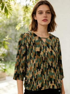 China Earthy Abstract Print Keyhole Neck 3/4 Sleeve Top for Casual Wear for sale