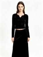 China Black Velvet Two-Piece Set with Celestial Embossed Pattern, Flowy Maxi Skirt, and Notch Neck for Glamorous Evening Wear for sale