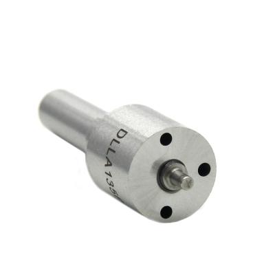 China Auto Parts DLLA135P468 P Type Diesel Engine Fuel Injector Nozzle Spare Parts for sale
