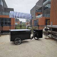 China Restaurant Beautiful Design Decorative Display 110*70cm Tricycle Food Cart with Umbrella for sale