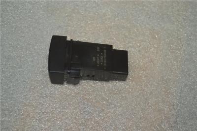 China Automotive Mechanical Truck Electrical Parts 1B18037300025 Danger Alarm Hazard Warning Switch for sale