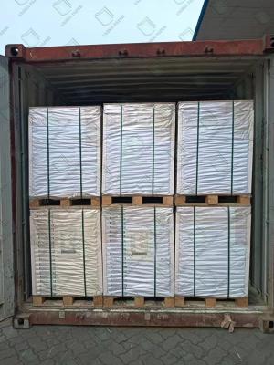 China 889*1194  Mm Recycled Grey Board With High Stiffness And Thickness For Premium Wine Packaging for sale