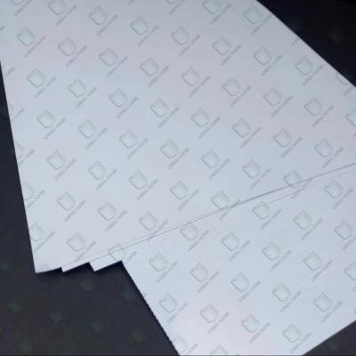 China Customized Size Uncoated Woodfree White Paper for sale