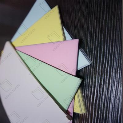 China Carbonless Paper Ream NCR Paper in Roll or Sheet Carbonless Copy Paper with Five Colors for sale