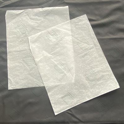 China Custom Tissue Paper for Tables and Napkins with Soft and Sustainable Material for Environmentally Conscious Customers for sale