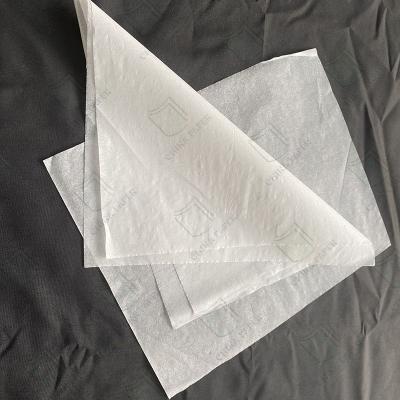 China Soft and Durable Custom Napkin Tissue Paper for Tables with Customizable Reel Size for sale
