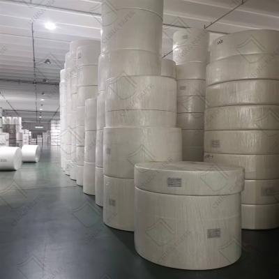 China Virgin Pulp Houldhold Paper Hand Towel 17 To 45 Gsm Biodegradable And Super Absorbent for sale