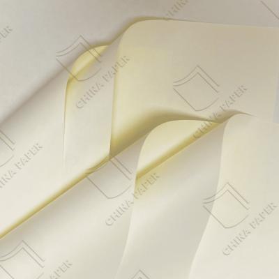China Natural White & Cream Yellow Offset Sheets Woodfree 100% Virgin Pulp 50-120GSM for sale