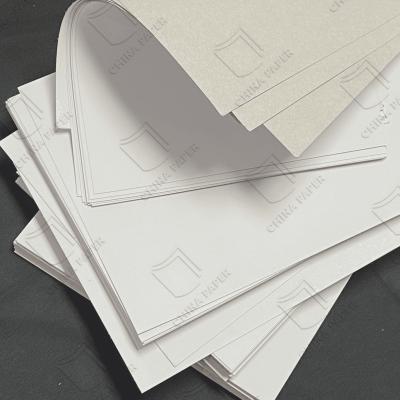 China Recycled Pulp Duplex Sheets  180-500gsm Grey Back & Smooth White Surface For Shipping Packaging for sale