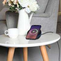 China 2A Magnetic Wireless Charger 7.5W QI Magsafe Charger Stand For IPhone 13 for sale