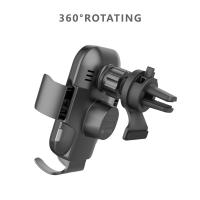 China 15W Qi Fast Charging Wireless Car Charger Auto Clamping and Intelligent Alignment Charging Area Car Mount for iPhone13 for sale