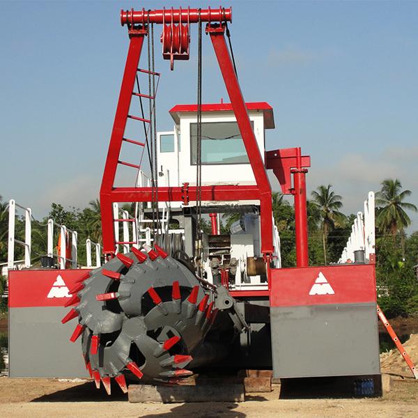 latest company news about JMD350 cutter suction dredger is desilting for Hydropower station in Guyana. 2