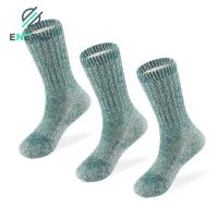 China Nylon Mens Merino Wool Crew Socks ITCH Free Mens Wool Hiking Socks for sale
