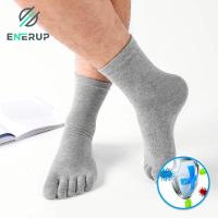 China Sweat Absorbing Ankle Five Toe Socks Athletic Mens Socks With Individual Toes for sale