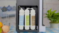 China Desktop POU Hot Cold Filtered Water Dispenser With Purification System for sale