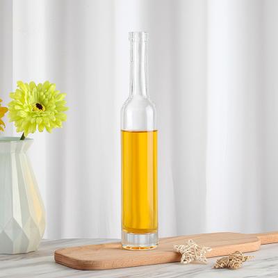 China Long Neck 500 ml Liquor Bottle Simple Elegant Design for Refinement for sale