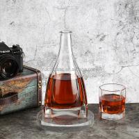 China 250ml 500ml 700ml Tequila Bottle with Cap Upgrade Your Spirit Liquor Presentation for sale