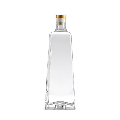 China Super Flint Glass 750ml Square Shape Bottom Vodka Glass Bottles for Home Bar Design for sale