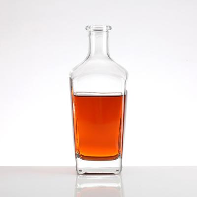 China Ideal Super Flint Extra White Gin Vodka Whiskey Empty 750ml 500ml Liquor Glass Bottle with Cork for sale