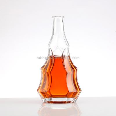 China Industrial Customize Sealing Type Glass Bottles for Fashionable Whisky Vodka and Gin for sale