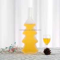 China 500ml 700ml Glass Spirit Liquor Wine Whisky Vodka Bottle With Cap Perfect for Parties for sale