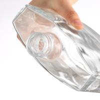 China 200ml Square Clear Flat Flask Glass Bottle for Beverage at Competitive Cost for sale