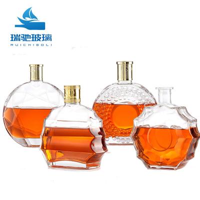 China Super Flint Glass Bottle 700ml/750ml Capacity for Top-Grade Vodka Whisky Tequila Gin for sale