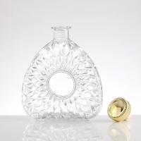 China Customizable Sealing Type 250ml 750ml Clear Glass Whisky Bottle for Customized Products for sale