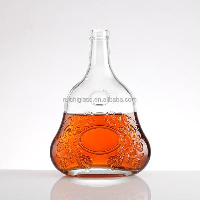 China 700ml Clear Spirit Glass Bottle Unique Design for Brandy Base Material Super Flint Glass for sale