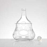 China 700ml Clear Spirit Glass Bottle Unique Design for Brandy Base Material Super Flint Glass for sale