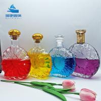 China Clear Spirit Liquor Bottles in 500ml Capacity with Transparent Design and Aluminum Collar for sale