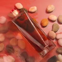 China 300ml-1000ml Glass Bottle with Crystal White Material and Aluminum Plastic PP Collar for sale