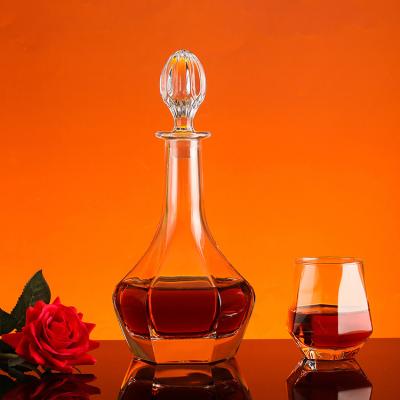 China 330ml 500ml 700ml Liquor Glass Bottle Customize Sealing Type for Direct Purchase for sale