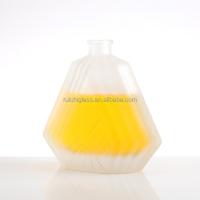 China Hot Stamping Surface Handling 750ml Empty Glass Brandy Bottles for Customized Packaging for sale