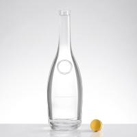 China 500ml 750ml 1000ml Clear Round Liquor Glass Bottle for Whisky Rum Tequila Vodka Liquor Wine for sale